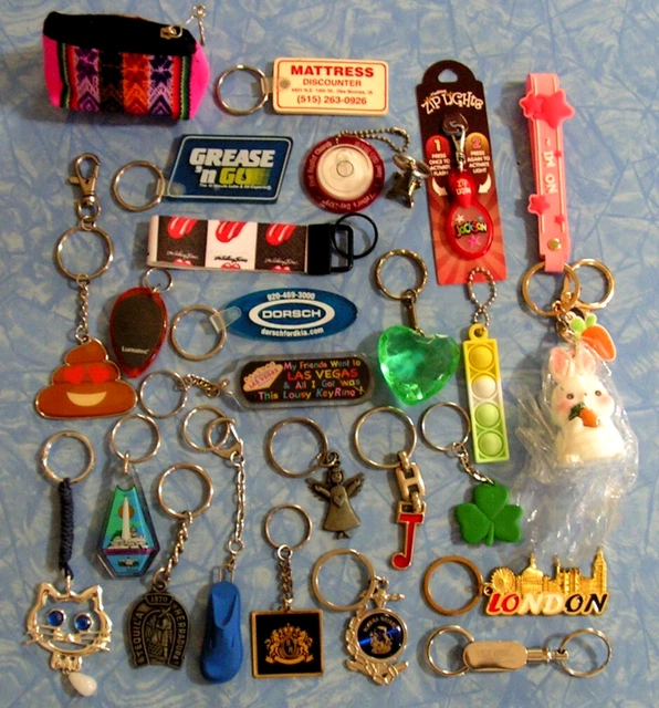 LARGE LOT OF 25 Vintage to New Keychains Key Ring Collection Bag Purse ...