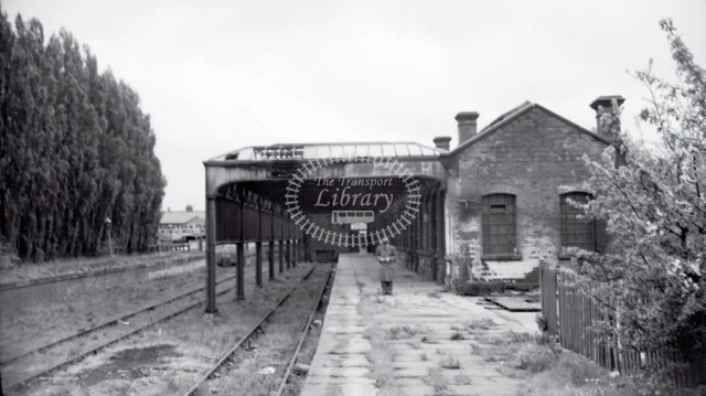 PHOTO BR BRITISH Railways Station Scene - LYE £1.99 - PicClick UK