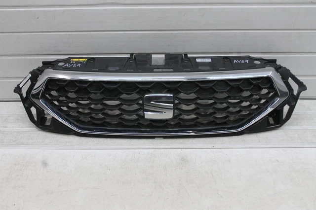 SEAT ATECA FRONT Bumper Grille 575853654M 575853654N W Badge £90.00 ...