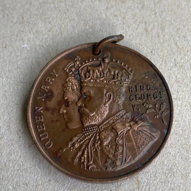 KING GEORGE V Coronation Queen Mary Bronze Medal 1911 Borough TORQUAY £ ...