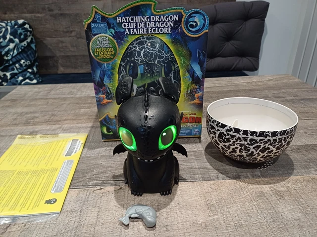 DREAMWORKS HOW TO Train Your Dragon Hatching Toothless 6" Electronic ...