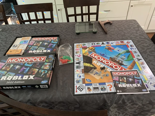 HASBRO GAMING MONOPOLY: Roblox 2022 Edition Game Monopoly Board | NO ...