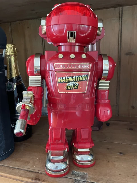 RARE VINTAGE MAGNETRON MT-2 1980s Toy Robot WITH GUN In WORKING ORDER £ ...