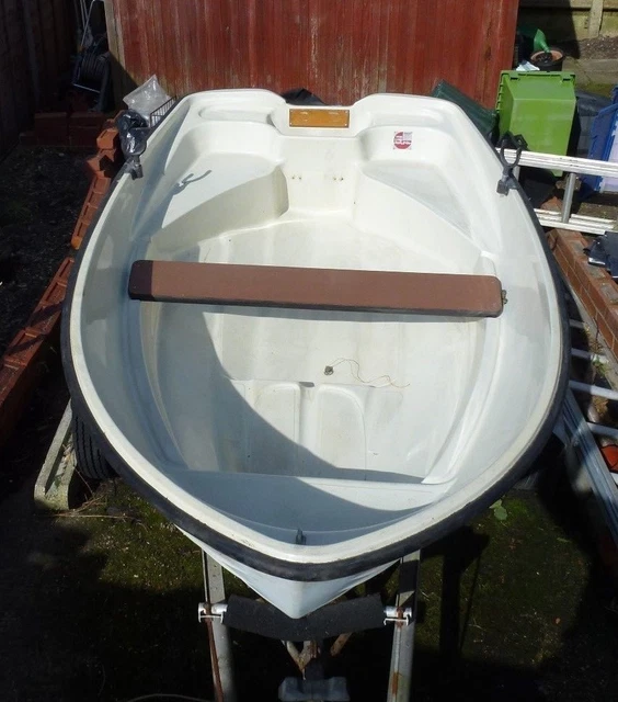 BONWITCO DINGHY 'UNSINKABLE 100' Model. A 'Bror With' Design'. £550.00 ...