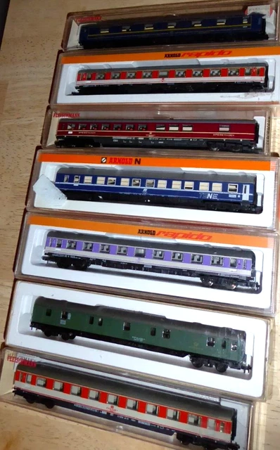 ARNOLD N FLEISCHMANN N Scale 7-Piece Set Pop Fast Train Cars Of The DB ...