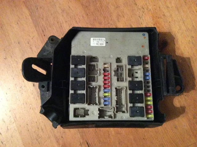RENAULT CLIO MK3 Modus Fuse Box 902663A £65.00 - PicClick UK