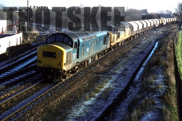 35MM SLIDE BR British Railways Diesel Loco Class 37 37218 March 1991 ...