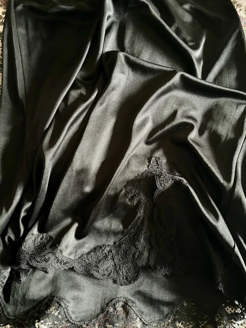 VTG *CHARNOS* SILKY Thicker Nylon & Lace Waist Half Slip Skirt L Black ...