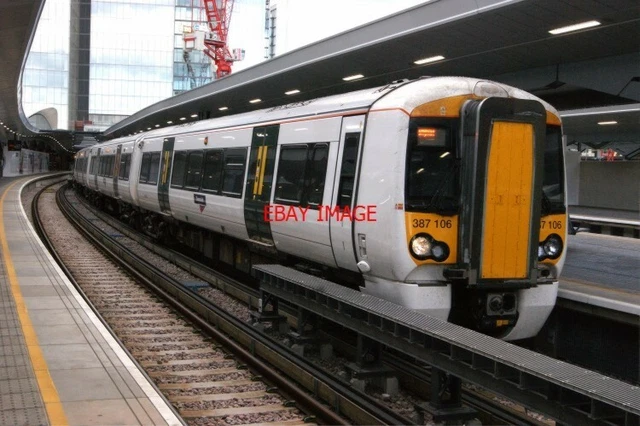 PHOTO CLASS 387 Electrostar 4-Car Emu No 387 106 At London Bridge On A ...