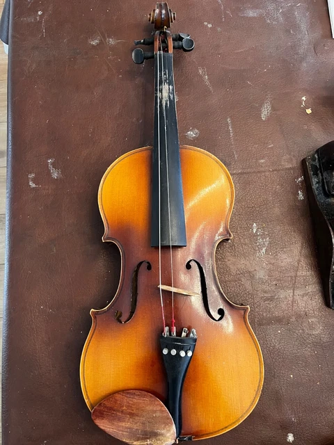VIOLIN - LABEL to interior Antonius Stradivarius Cremonensis Fecit anno ...