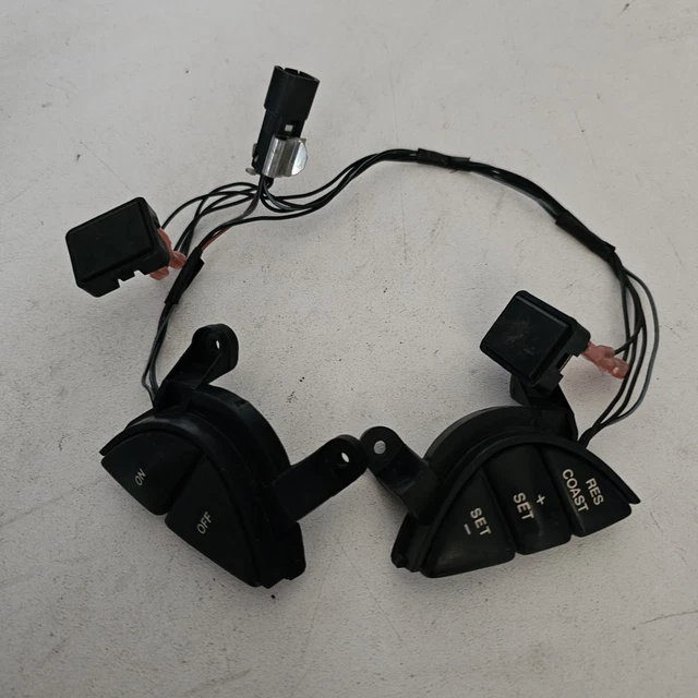 FORD FALCON AU S1 S2 S3 Steering Wheel Controls Buttons Volume / Cruise ...