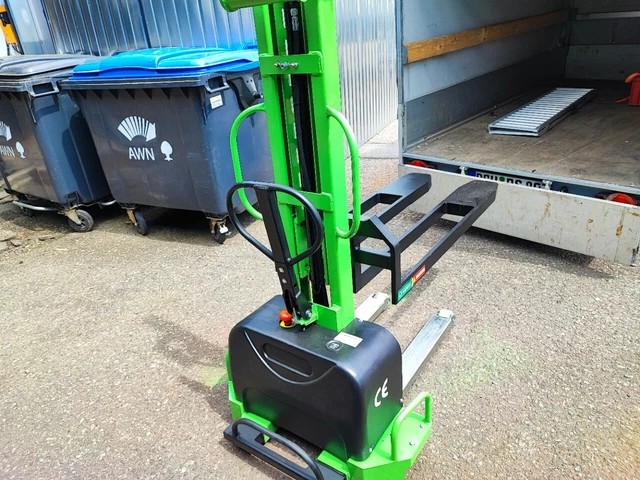SELBSTVERLADENDER MITNAHMESTAPLER CDD05 Elektrisch Hebehöhe 1300mm ...