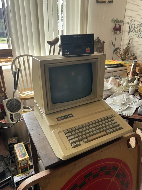 VINTAGE APPLE COMPUTER + Monitor + Disk Drive IIe 2e $9.99 - PicClick