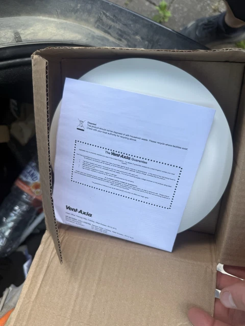 VENT-AXIA LO-CARBON NBR dMEV C Continuous Extractor Fan White Round 220 ...