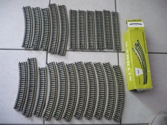 LOT RAILS MÄRKLIN.MARKLIN.RAIL.LOCOMOTIVE.TRAIN electrique. EUR 7,50 ...