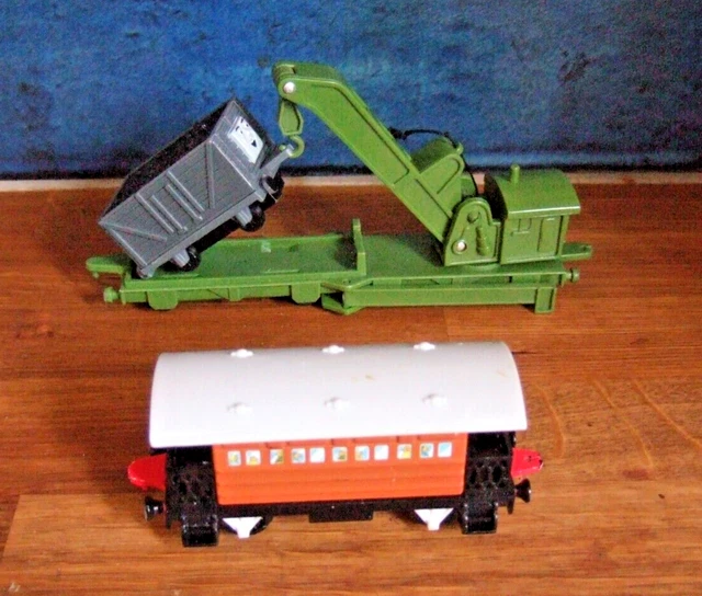 THOMAS THE TANK Engine bundle - Breakdown Crane + Two Other Characters ...