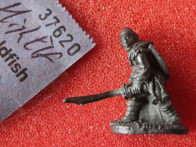 CITADEL C08 HIGH Elf Elves Fighter Thief Pre Slotta Warhammer Metal ...