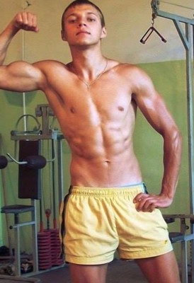 SHIRTLESS MALE BEEFCAKE Muscular Young Gym Jock Arm Show Off PHOTO 4X6 ...