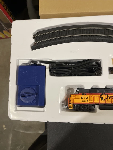 LIFE LIKE TRAIN Set Rail Blaster Ho Scale Over 150 Pieces56”x38” Track ...