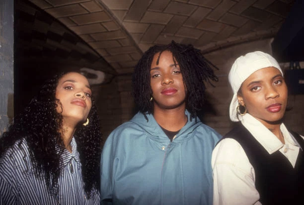 RAPPER LIN QUE appears in a portrait taken on the set of her "Thi - Old ...