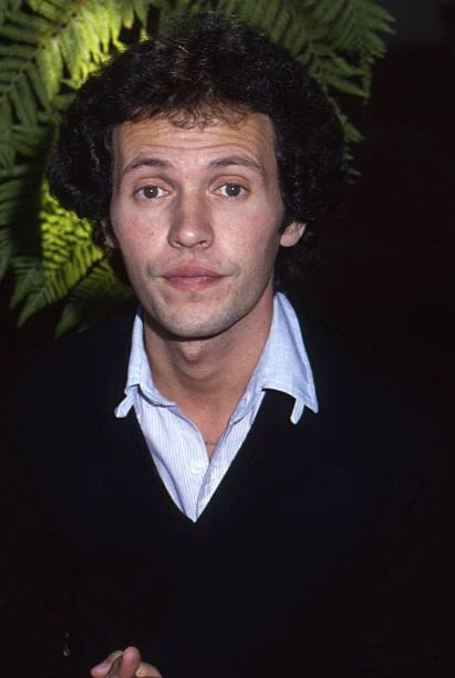 ACTOR BILLY CRYSTAL Poses For A Portrait Session In 1979 In Los - 1970s ...