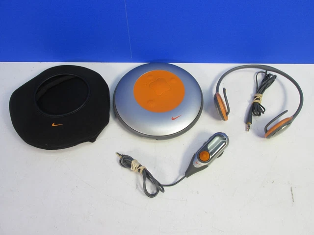WORKING VINTAGE PHILIPS NIKE CD ACT 500 WALKMAN portable SPORT DISCMAN ...