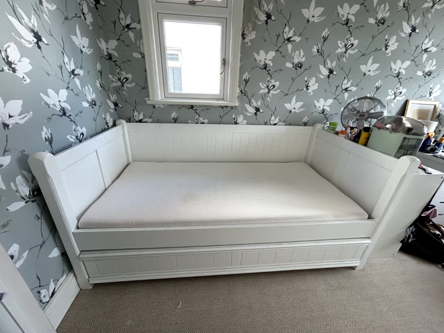ASPACE SINGLE DAY Bed with Trundle including memory foam mattresses £ ...