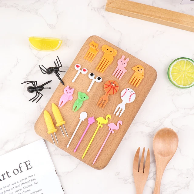6/8/10/12PCS CHILDREN CARTOON Fruit Fork Animal Fruit Toothpick Plastic ...