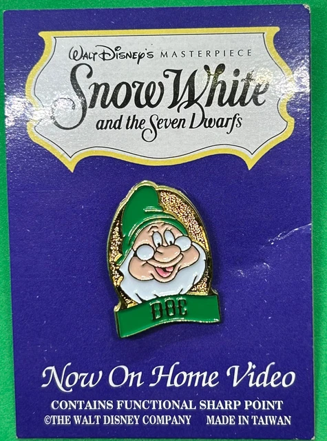 DOC DISNEY STORE Snow White Seven Dwarfs New Vintage 1994 Disney Pin ...