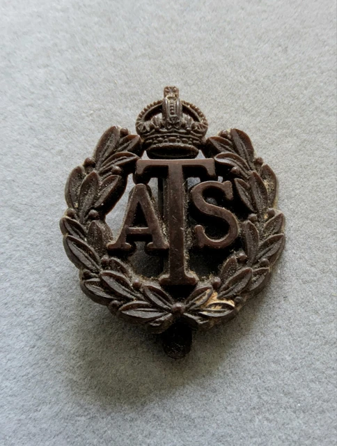 GENUINE WW2 ATS Auxiliary Territorial Service Plastic Economy Cap Badge ...