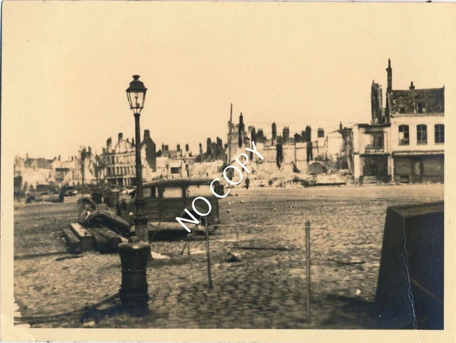 FOTO WK2 FRANKREICH zerstörte Stadt Autos usw. X182 EUR 34,90 - PicClick DE