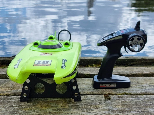 RC JET BOAT Yacht Heng Long Salina Racing Model 2.4G High Speed Stunt Model 7.4V EUR 76,56 ...