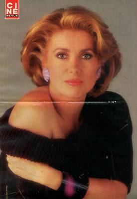 COUPURE DE PRESSE Clipping 1984 Poster Catherine Deneuve 46 x 31 EUR 5,00 - PicClick FR