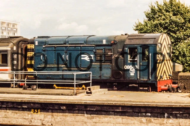 UK DIESEL TRAIN Railway Photograph Of Class 08 08643 Loco. Rm08-224 £1. ...