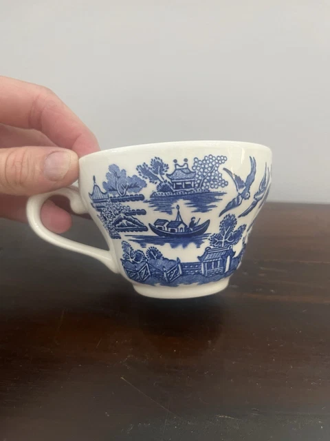 VINTAGE CHURCHILL BLUE & White Willow Orphaned Tea Cup $12.00 - PicClick AU