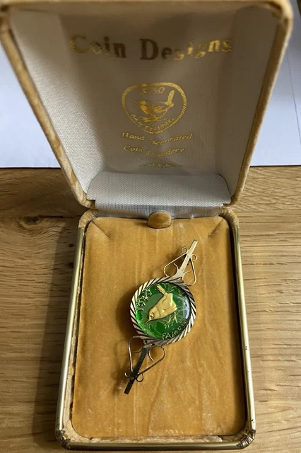 VINTAGE 1940 GEORGE VI Wren Farthing - Enamelled Coin Brooch £12.50 ...