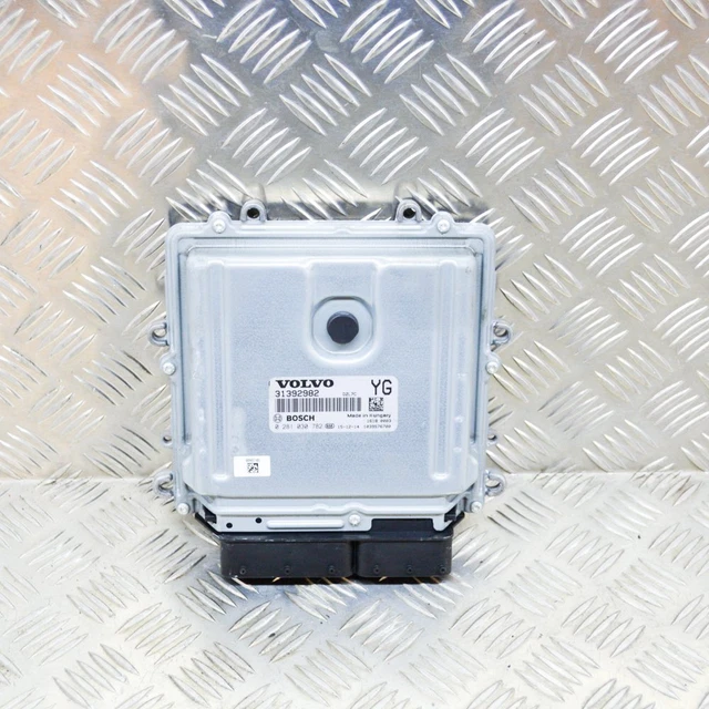 VOLVO XC60 MK1 D4 Engine Control Unit ECU 0281030782 31392982 2.4D ...