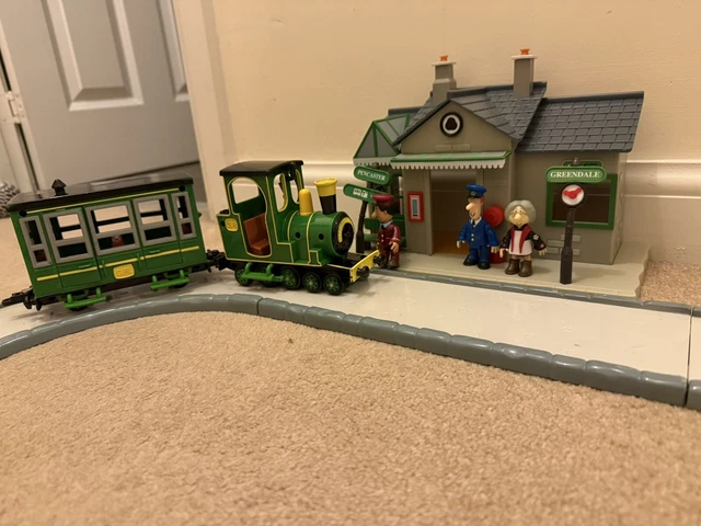 POSTMAN PAT BUNDLE Train Station Greendale Rocket And Post Office £25. ...