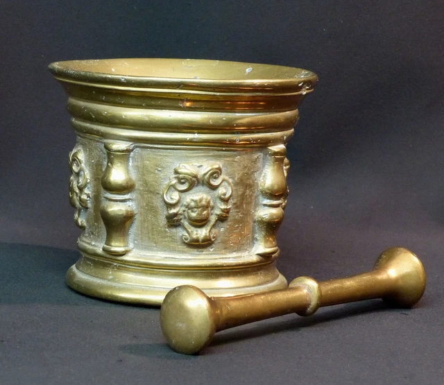 A 19ÈME ANCIEN beau grand Mortier coupe 4.2kg11cm bronze doré pilon ...