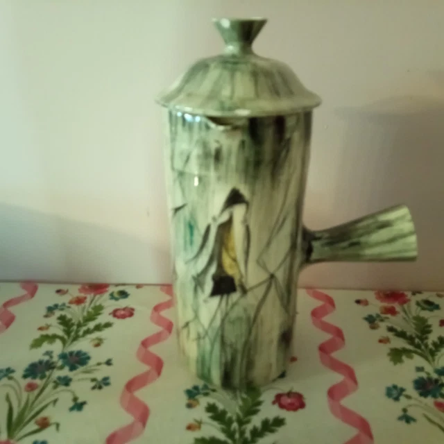 CHOCOLATIÈRE EN CÉRAMIQUE ' décor asiatique ( avec signature à ...