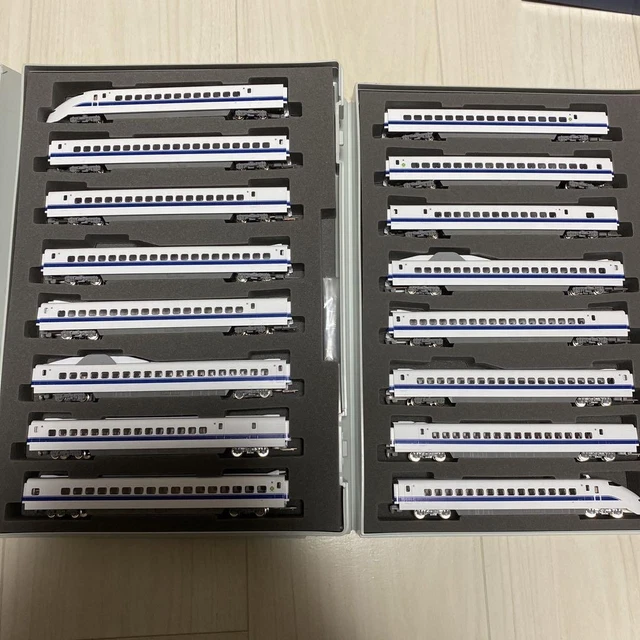 TOMIX 300 SERIES, Hokkaido Shinkansen, Late Model, 16-Car Set EUR 317 ...