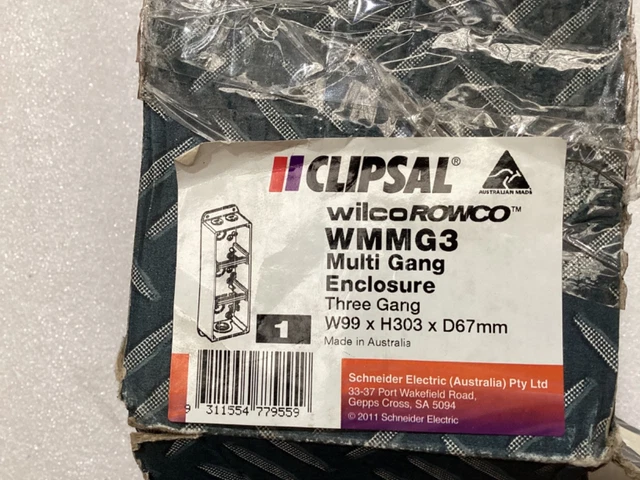 CLIPSAL WMMG3 MULTI-GANG Aluminium Enclosure (Missing one spacer) $125. ...