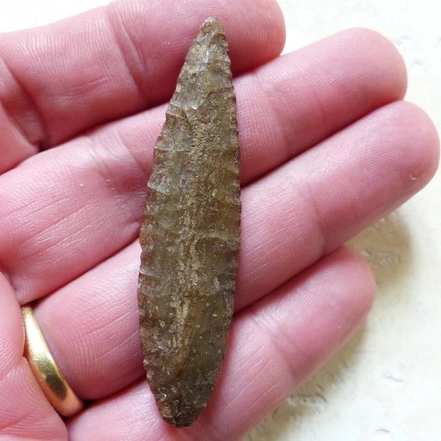 BELLE GRANDE POINTE de FLECHE PREHISTOIRE NEOLITHIQUE SILEX BIFACE 6 cm ...