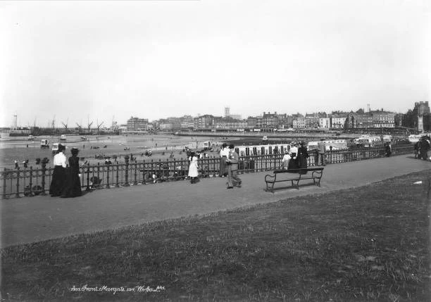 THE PROMENADE, MARGATE, Kent, 1890-1910. The seafront in Margate w- Old ...