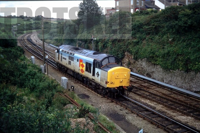35MM SLIDE BR British Railways Diesel Loco Class 37 37671 Par 1992 ...