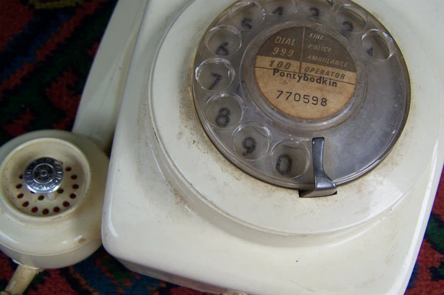 OLD VINTAGE RETRO 70s GPO Dial Wall Telephone Model 741D £19.34 ...