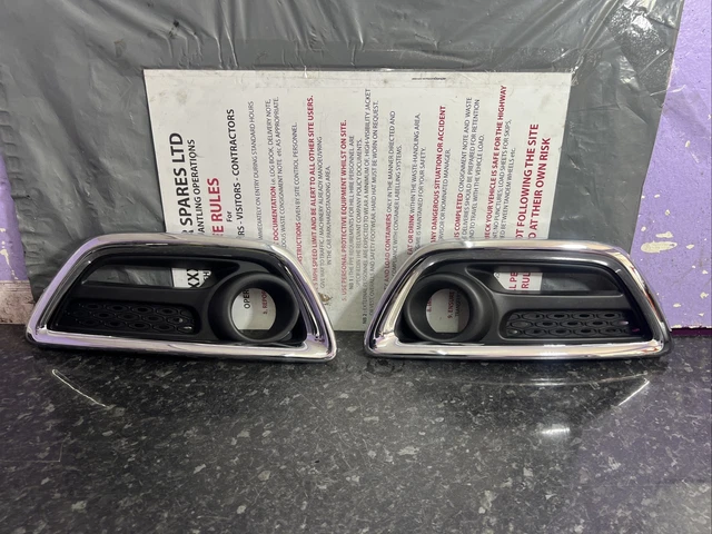 NEW OE 2013-2017 Renault Captur Front Bumper Lower Fog Grille & Crome £ ...