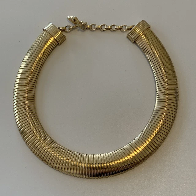 VINTAGE CHUCKY GOLD Tone Wide Snake Chain Statement Flat Lay Stretch ...