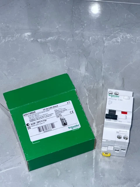 SCHNEIDER ELECTRIC C40 40A 30mA Disjoncteur Différentiel Acti9 DPN Vigi A9N19669 EUR 49,90 ...