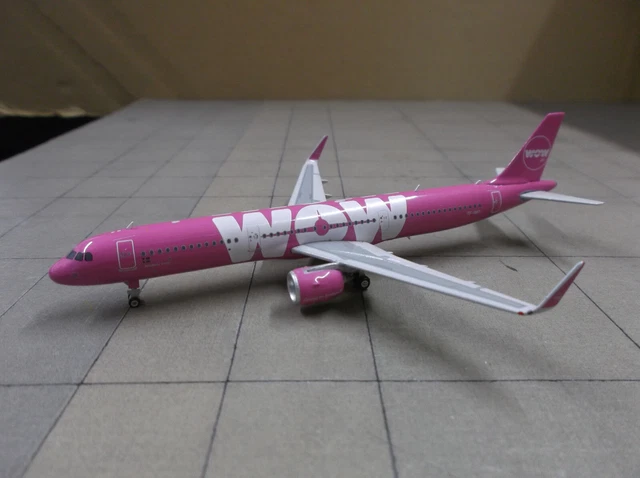 AIRBUS A321NEO TF-SKY Wow 1:400 scale Phoenix Models £50.00 - PicClick UK